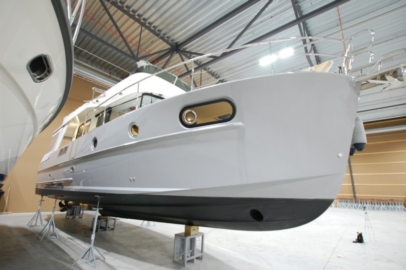 Beneteau 44 Swift Trawler (2015) - SOLGT - ShipShape Bådsalg - nye og ...